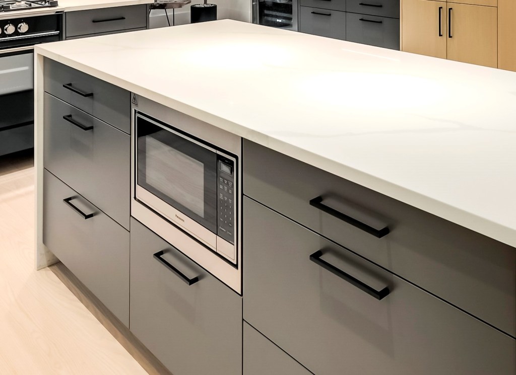 Comparing Standard vs Flush Mounted Appliances – VESTABUL SCHOOL OF DESIGN